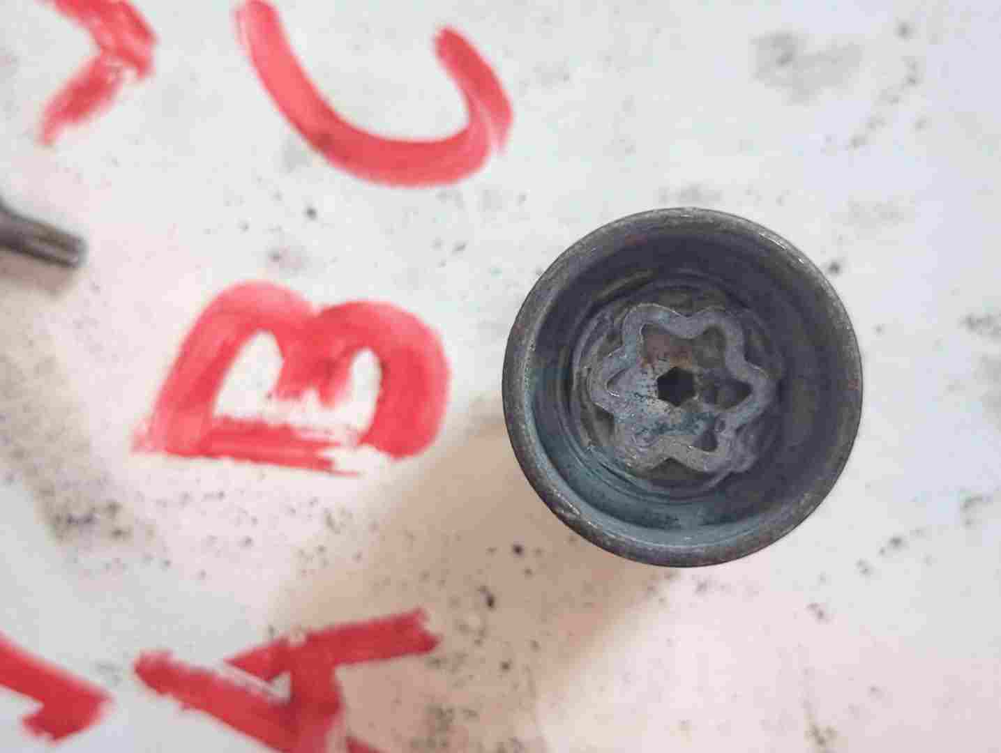 Renault B Locking Wheel NUT Security Bolt Removal KEY Code 102 B 2001 ...