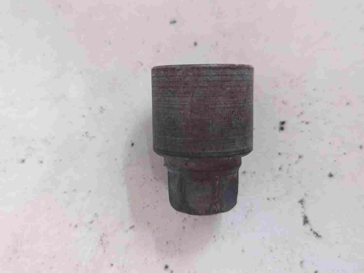 Renault B Locking Wheel NUT Security Bolt Removal KEY Code 102 B 2001 ...