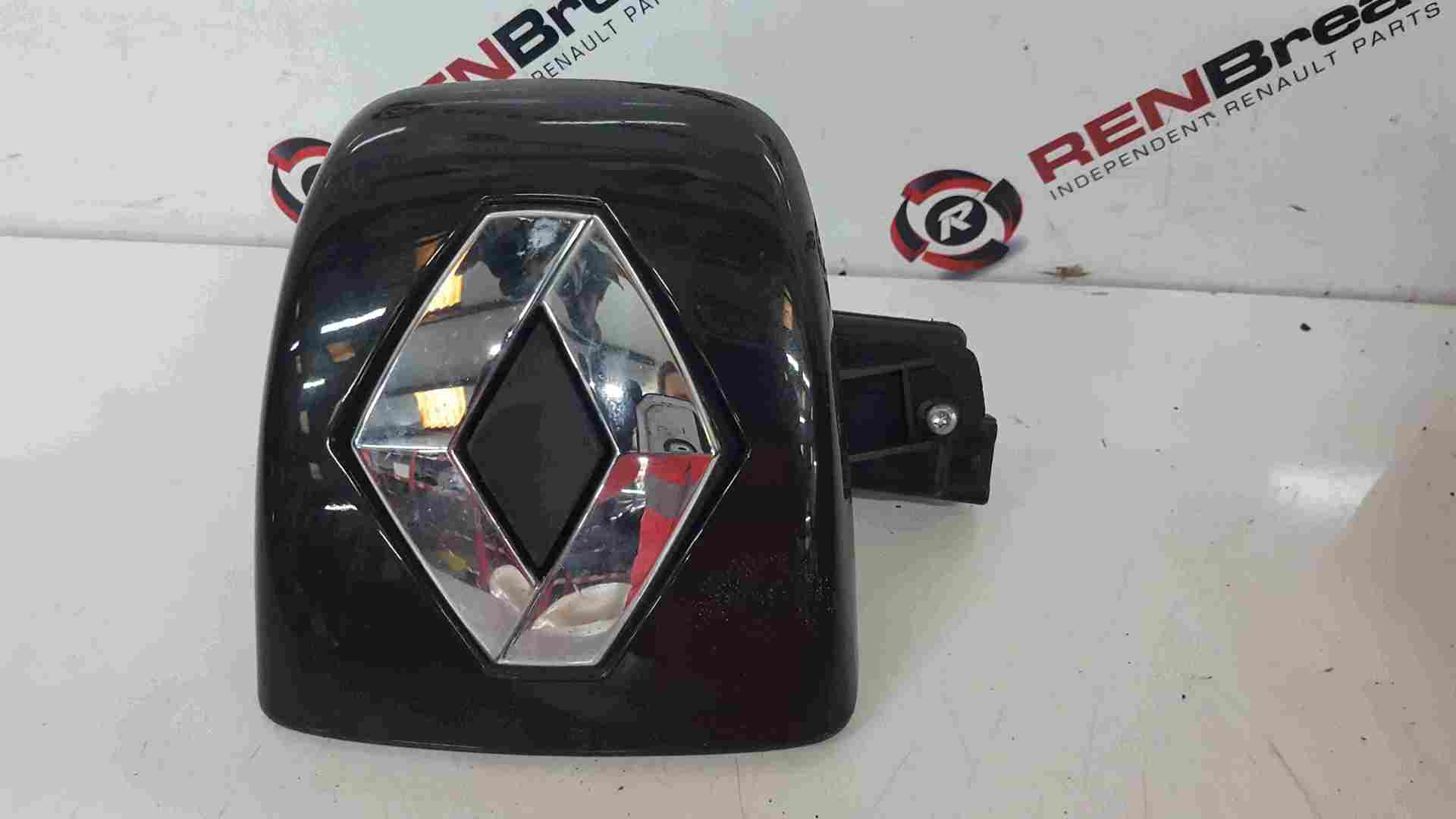 Renault Clio Campus MK2 2001-2010 Rear Boot Lock Mechanism Surround ...