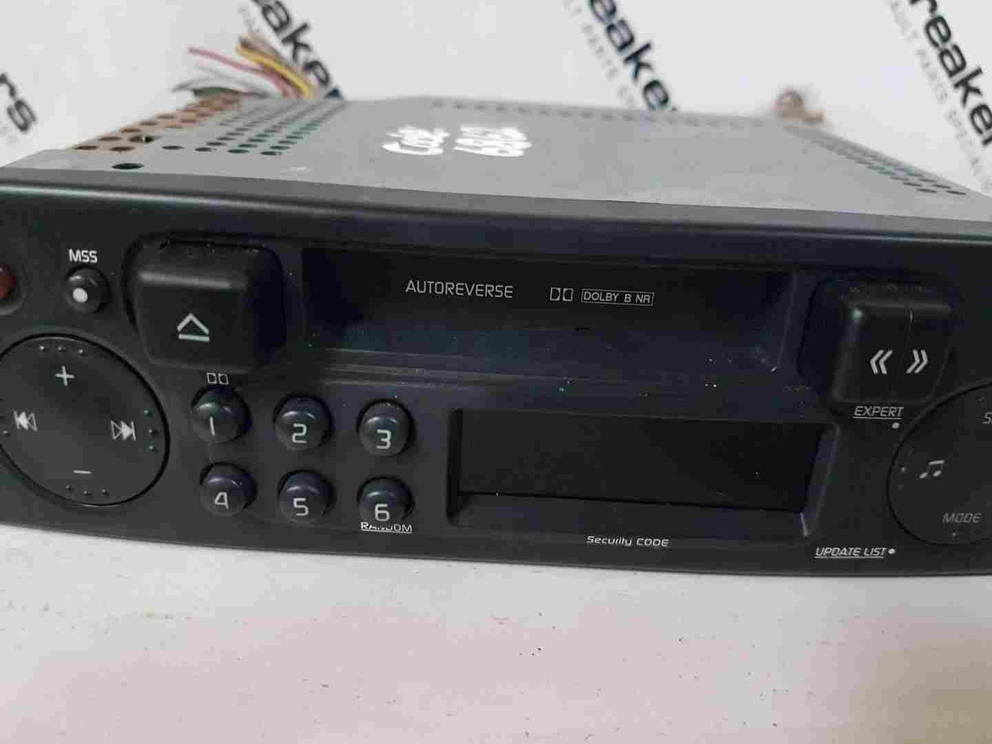Renault Clio MK2 Campus 2001-2006 Cd Player Radio Update List Code ...