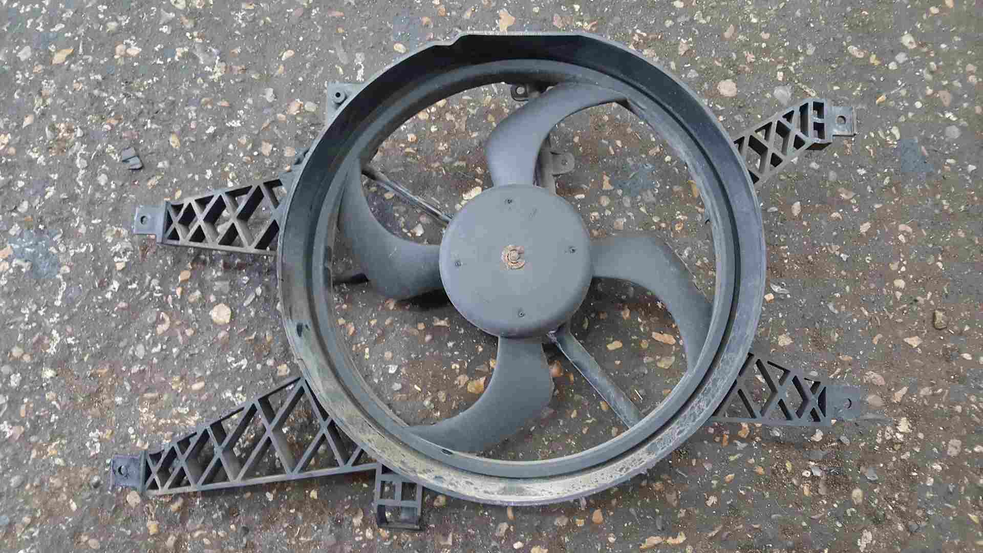 Renault Clio MK3 Modus 2009-2012 12 TCE Radiator RAD Pack Cooling FAN ...