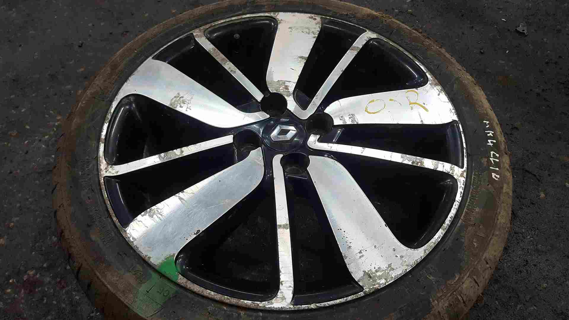 Renault Clio MK4 2013-2019 Drenalic Alloy Wheel 17Inch 35 7Mm Tyre 205 ...