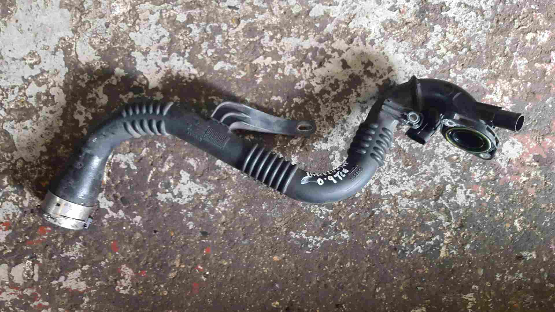 Renault Clio MK4 2013-2019 09 TCE Turbo Throttle To Intercooler Pipe ...