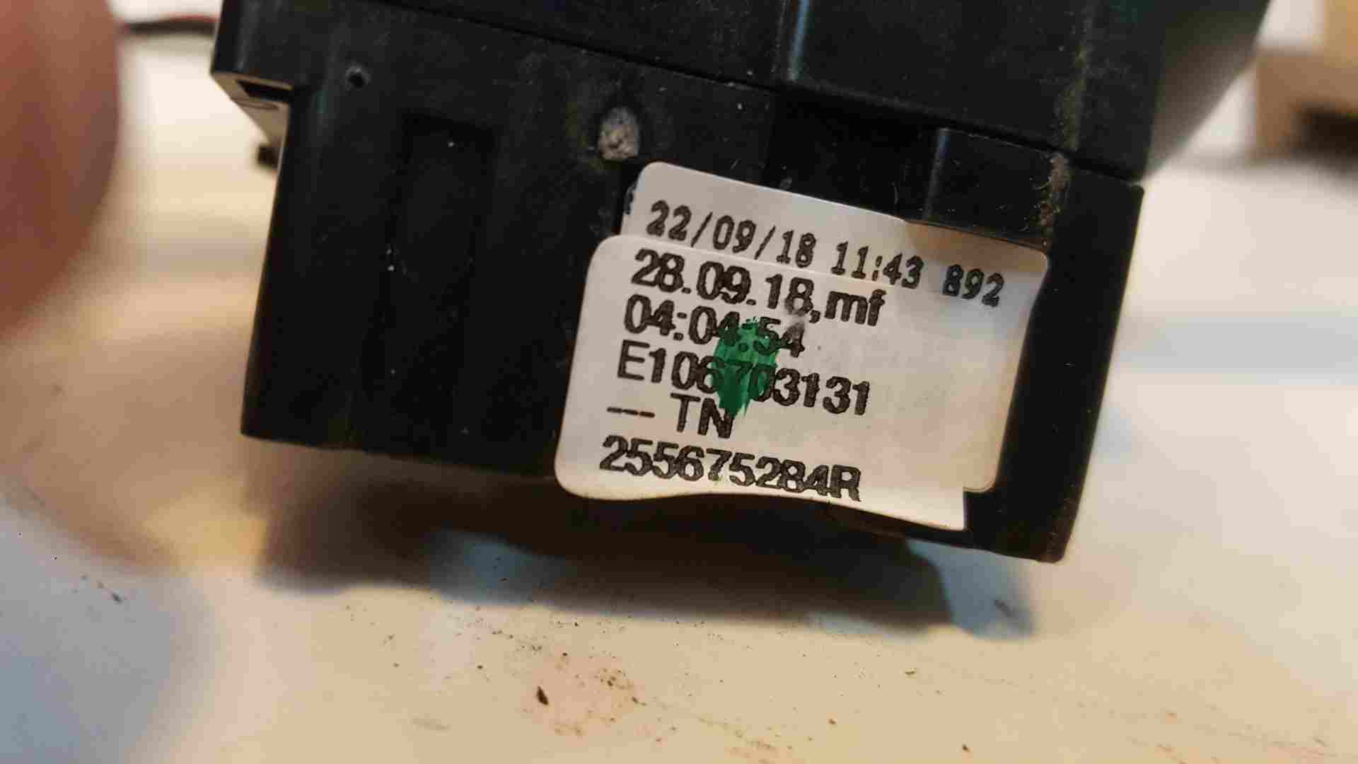 Renault Clio MK4 2013-2019 Headlight Indicator Stalk Switch 255675284R ...