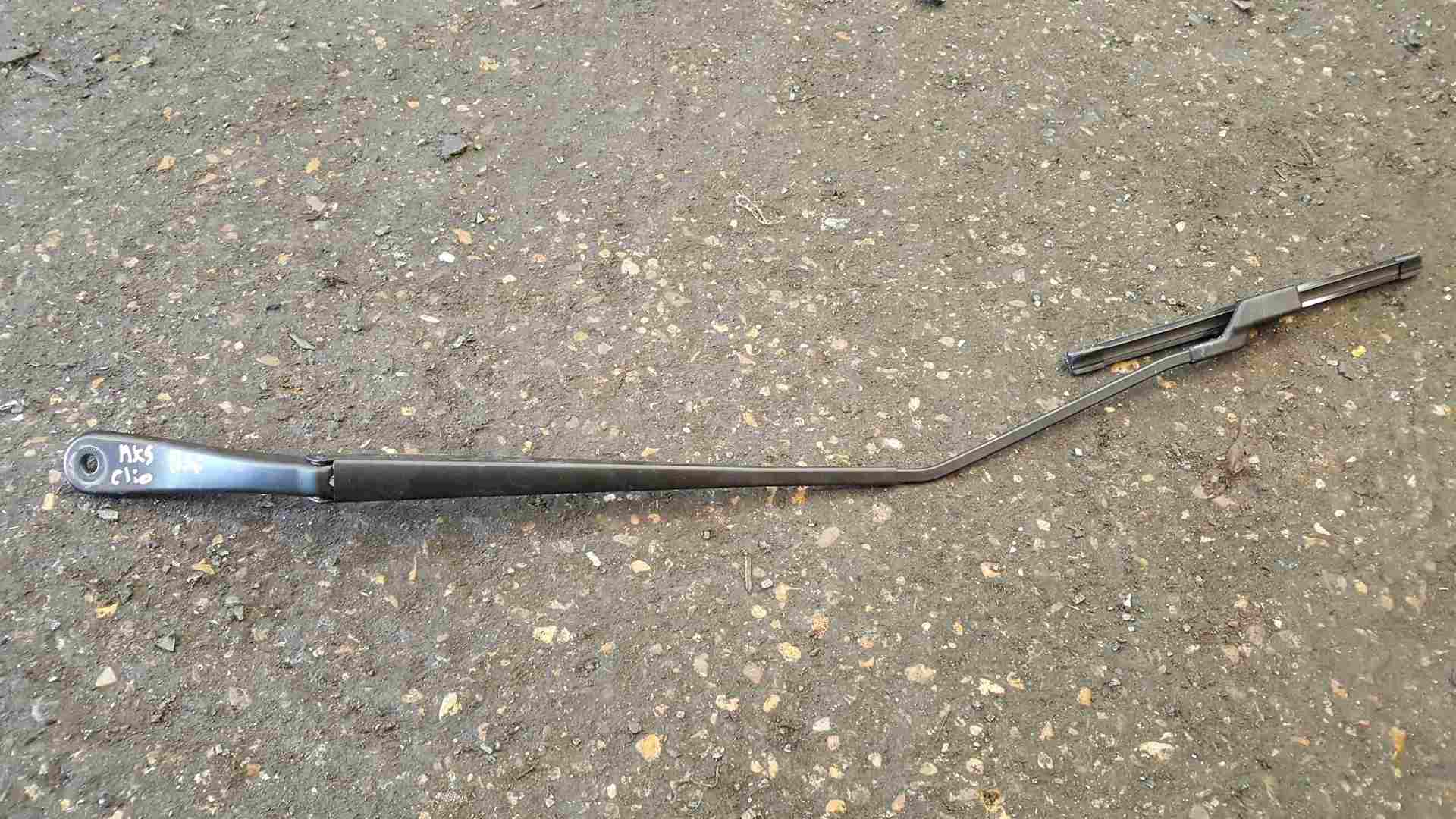 Renault Clio MK5 2019-2021 Passenger NSF Front Windscreen Wiper Arm ...