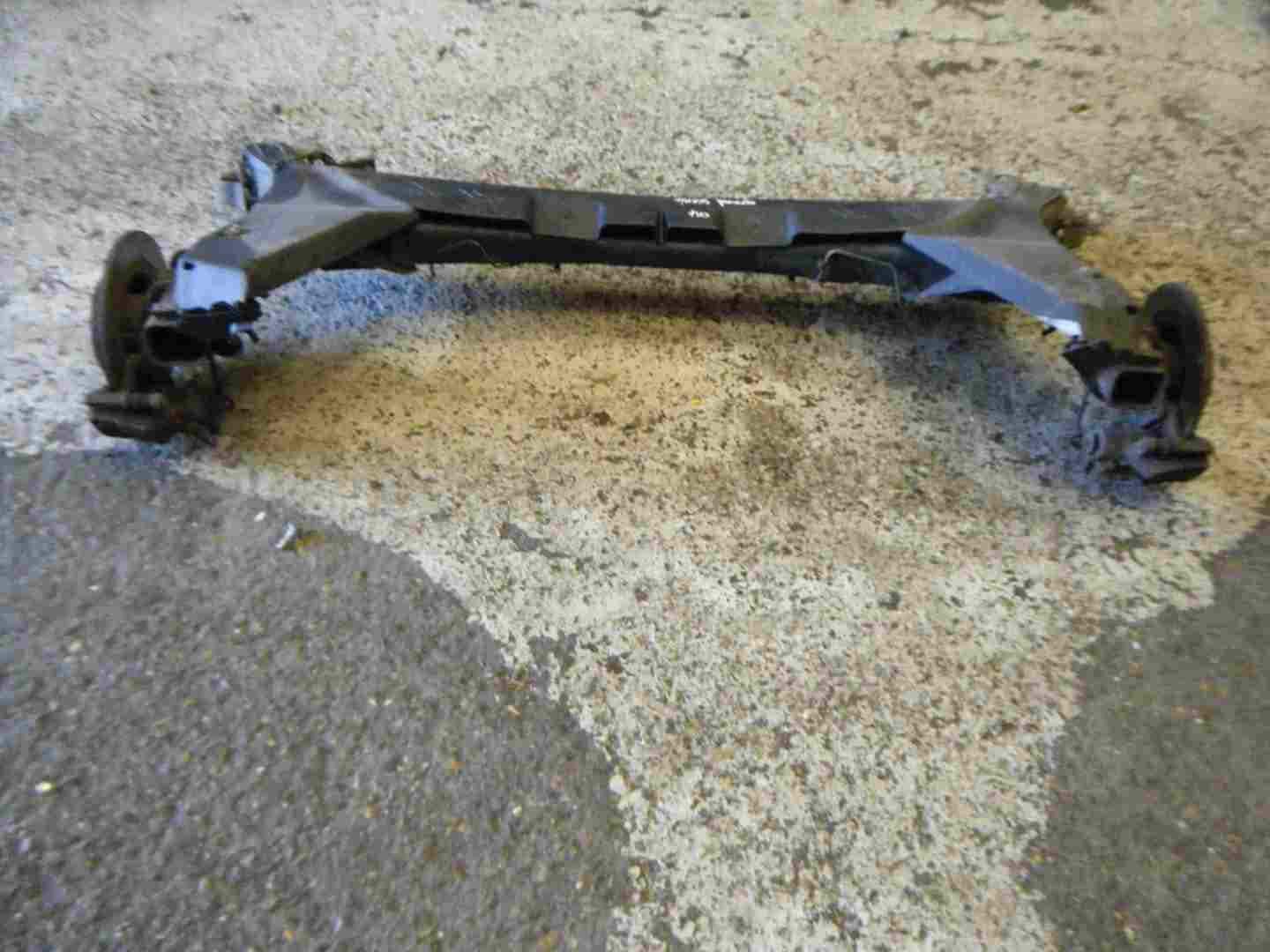 Renault Grand Scenic 2003-2009 Rear Axle Subframe Cross Member Complete ...