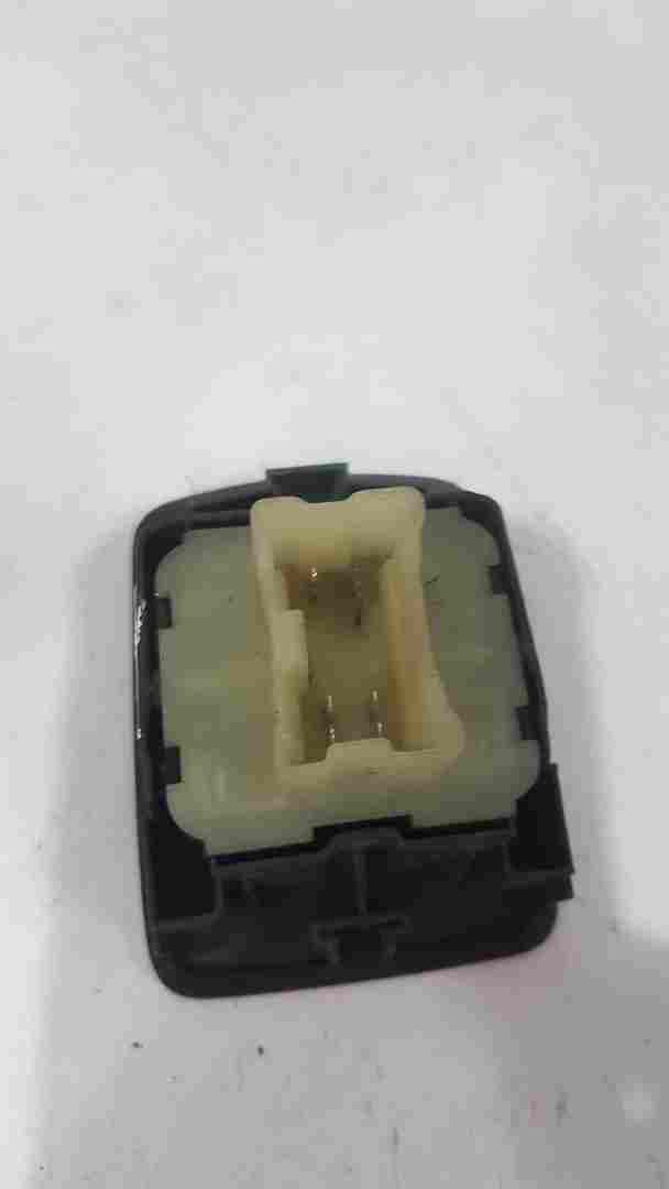 Renault Kangoo MK2 2013-2017 Drivers OSF Front Window Switch Panel ...