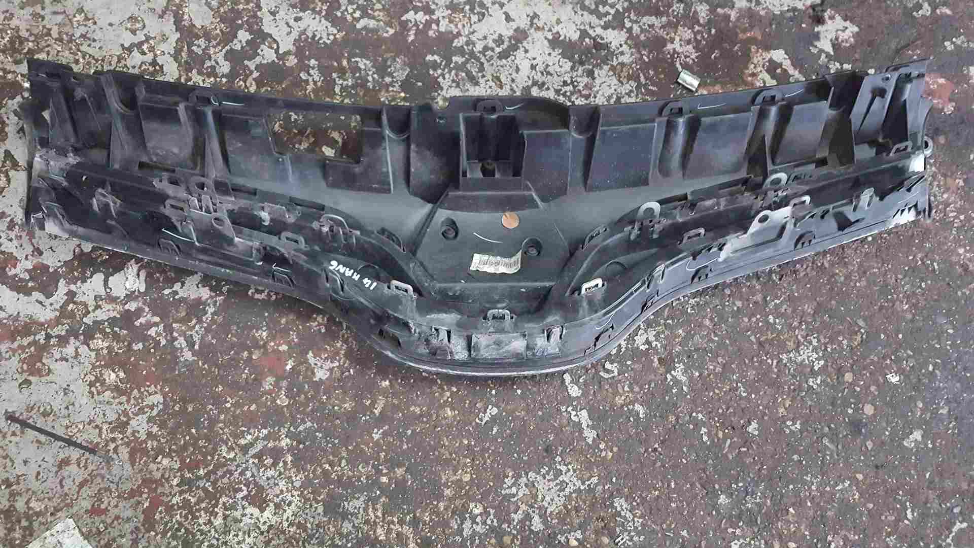 Renault Kangoo MK2 2013-2017 Front TOP Grill Panel Diamond 623101381R ...