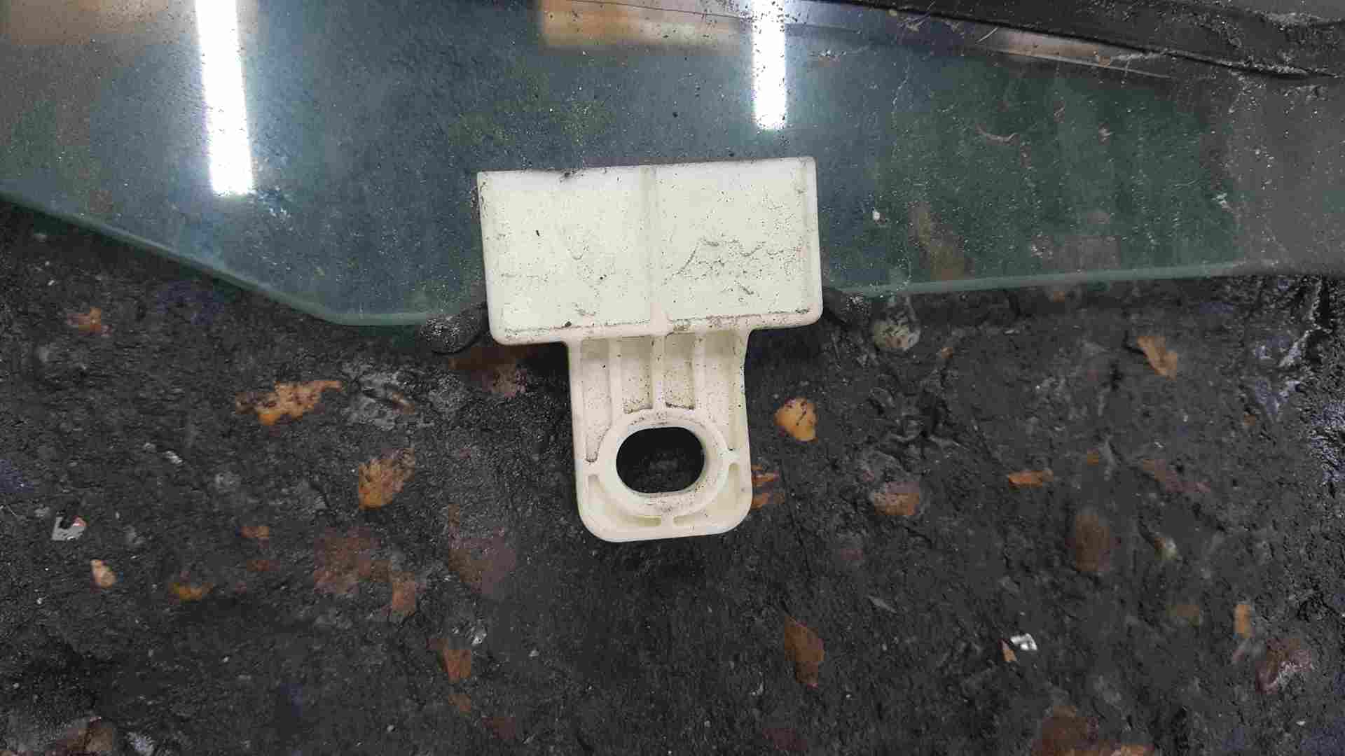 Renault Megane MK3 2008-2012 Drivers OSF Front Window Glass 5dr | Store