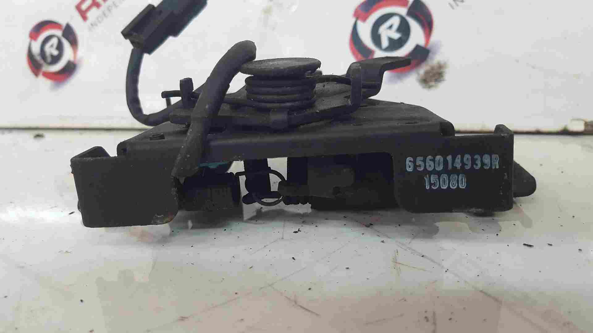 Renault Trafic 2014-2018 Front Bonnet Latch Lock 656074939R | Store