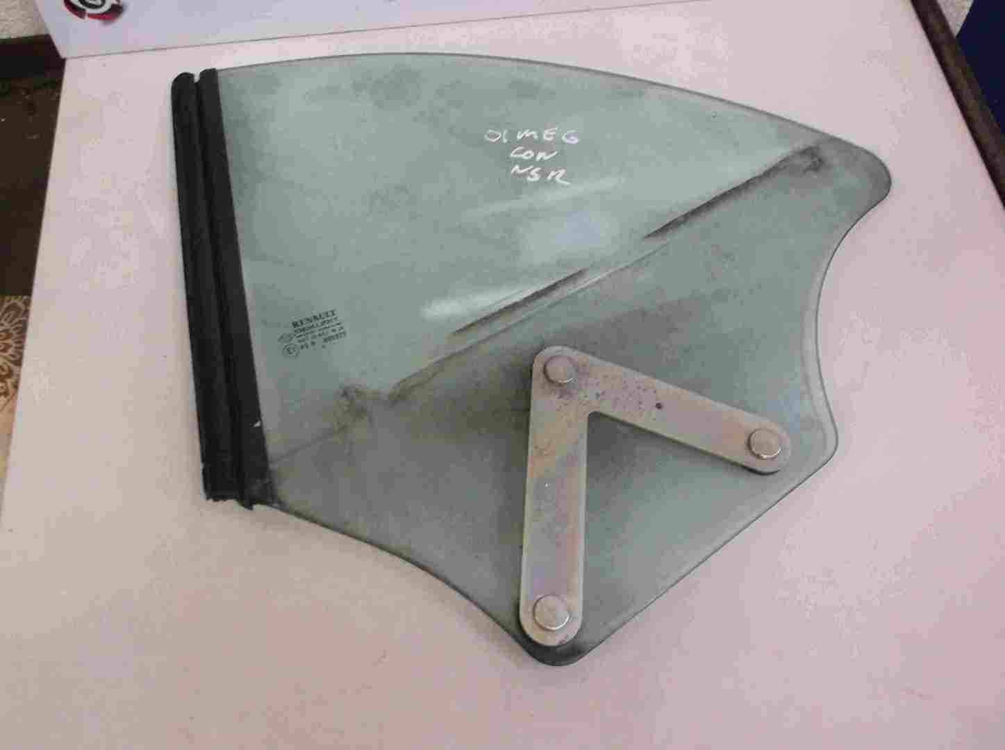 Renault Megane Convertible 19992002 Passenger NSR Rear Window Glass ...